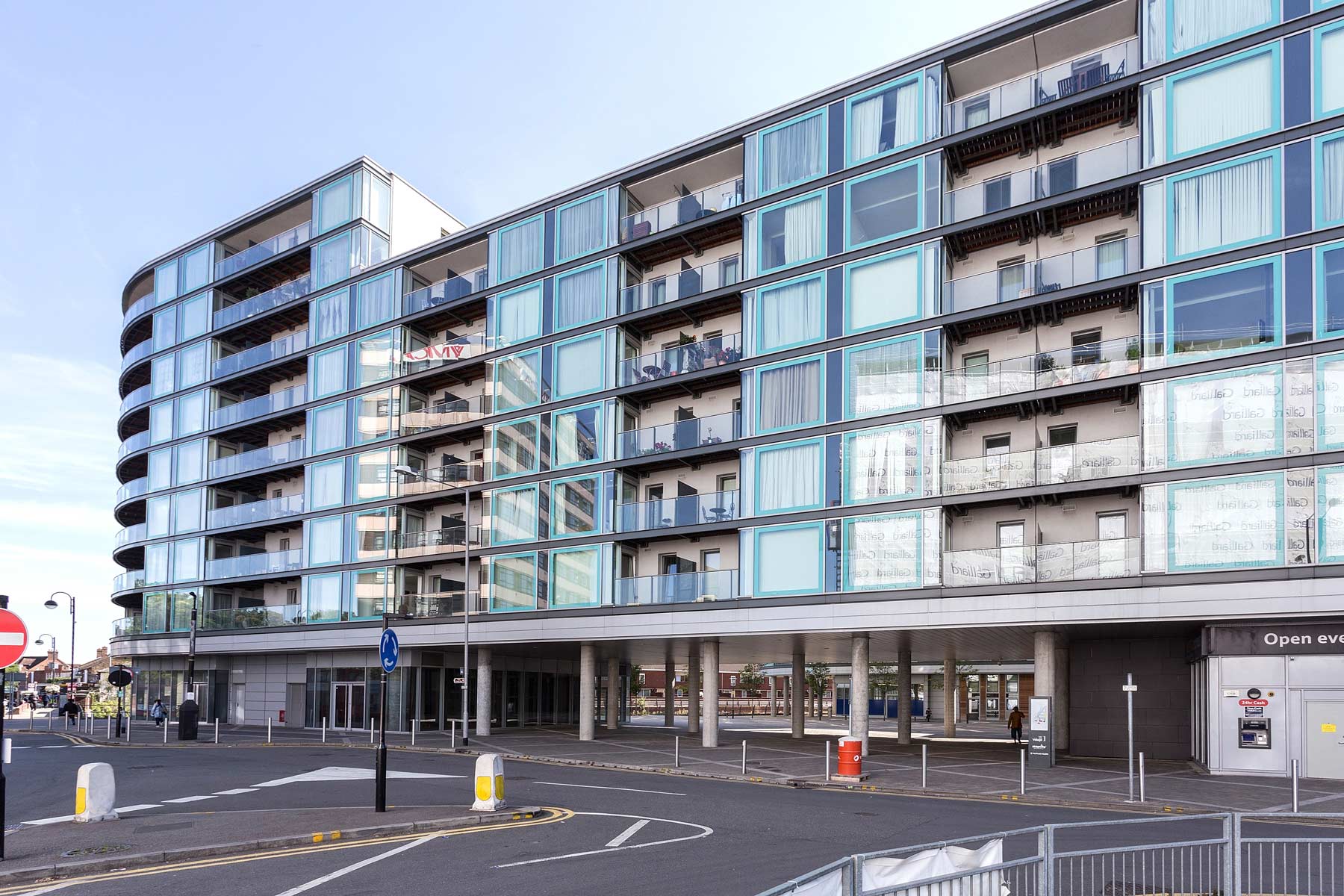 London House Exchange | Listing - Flat 128, Vantage Building, Hayes, UB3