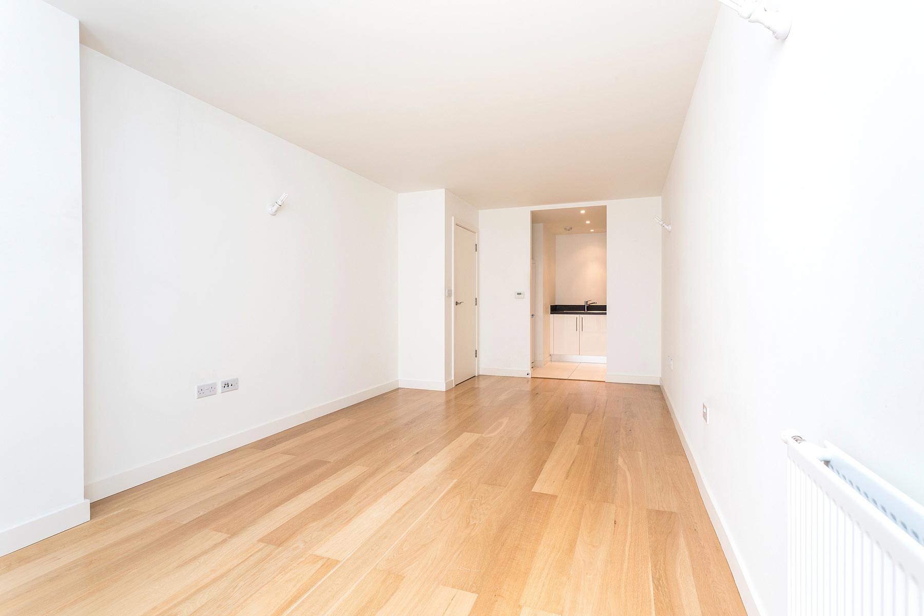 London House Exchange | Listing - Flat 128, Vantage Building, Hayes, UB3