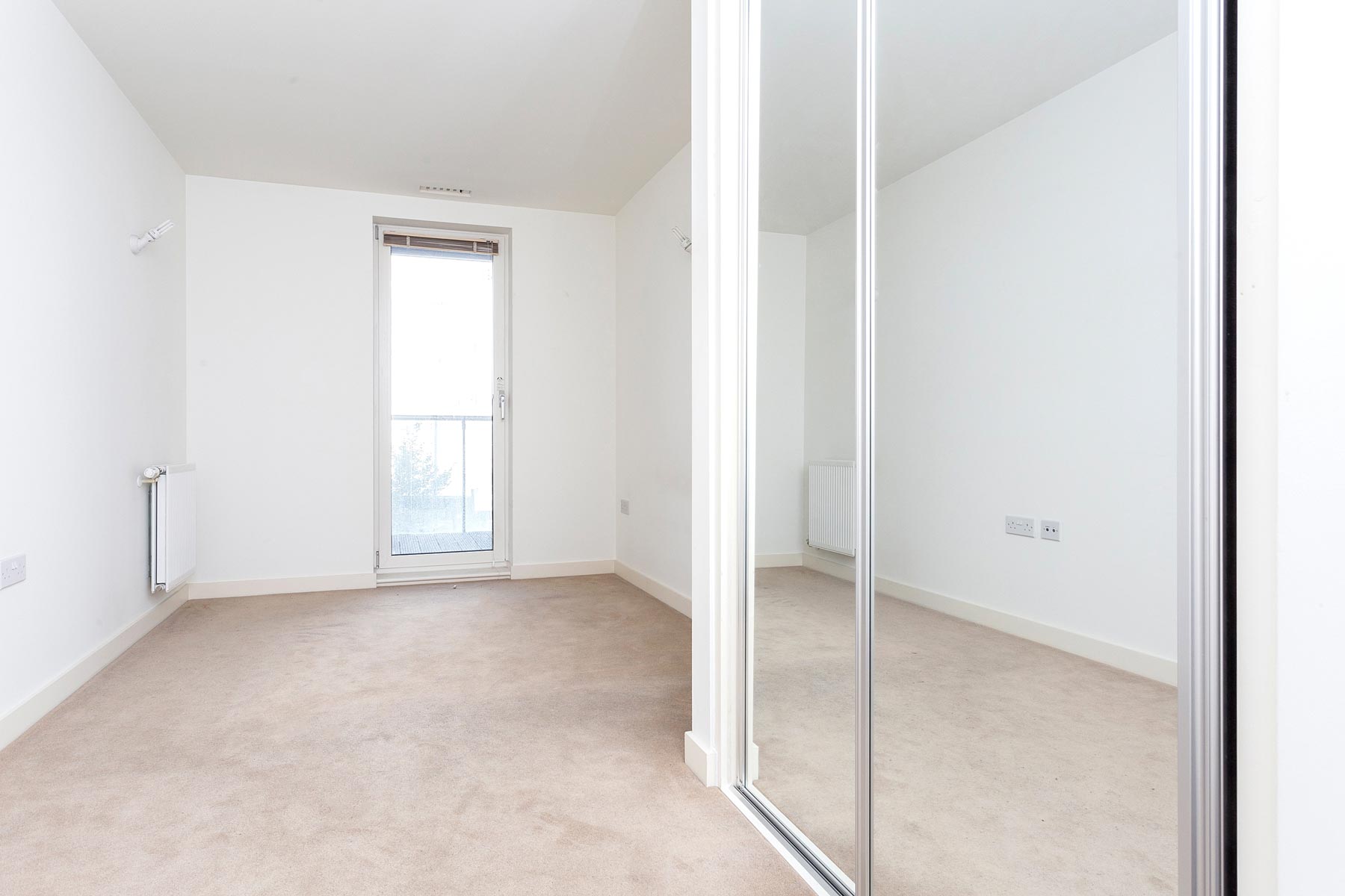 London House Exchange | Listing - Flat 128, Vantage Building, Hayes, UB3